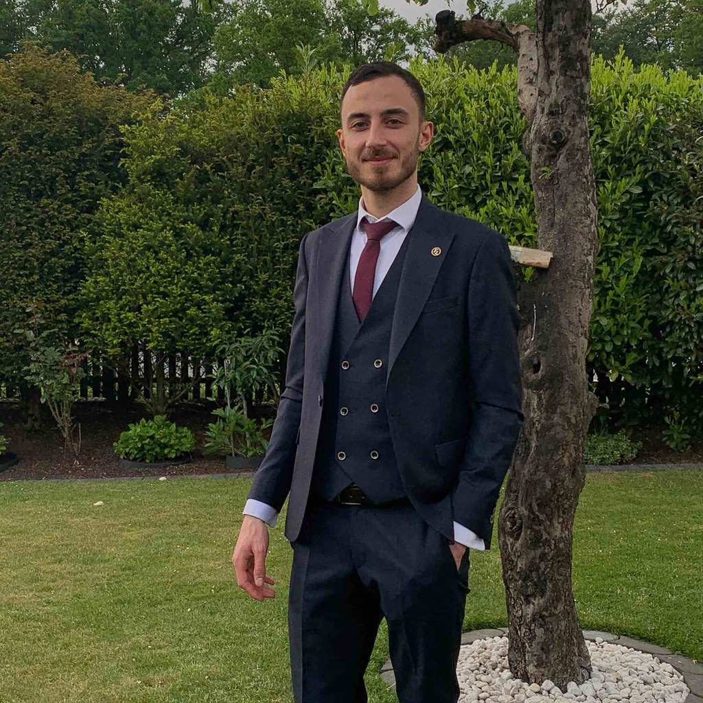 Ahmet Yilmaz - Disposition Teil- und Komplettladungen - Hellmann ...