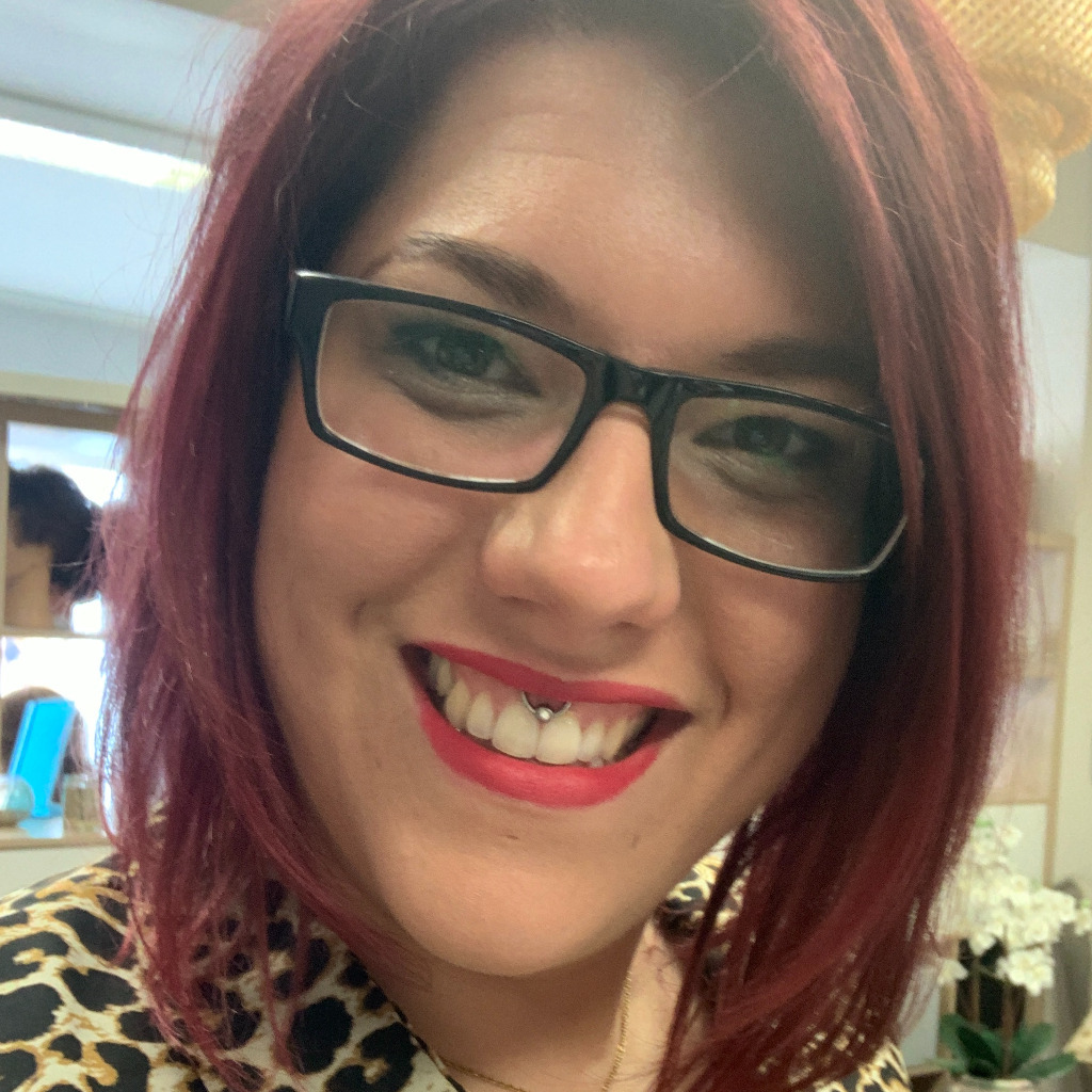 Jessica Barth in der Personensuche von Das Telefonbuch