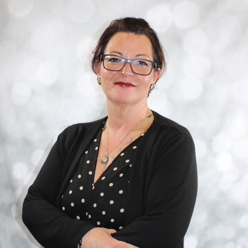 Alexandra Holz - Team-/Standortleitung - Bildungsinstitut | XING