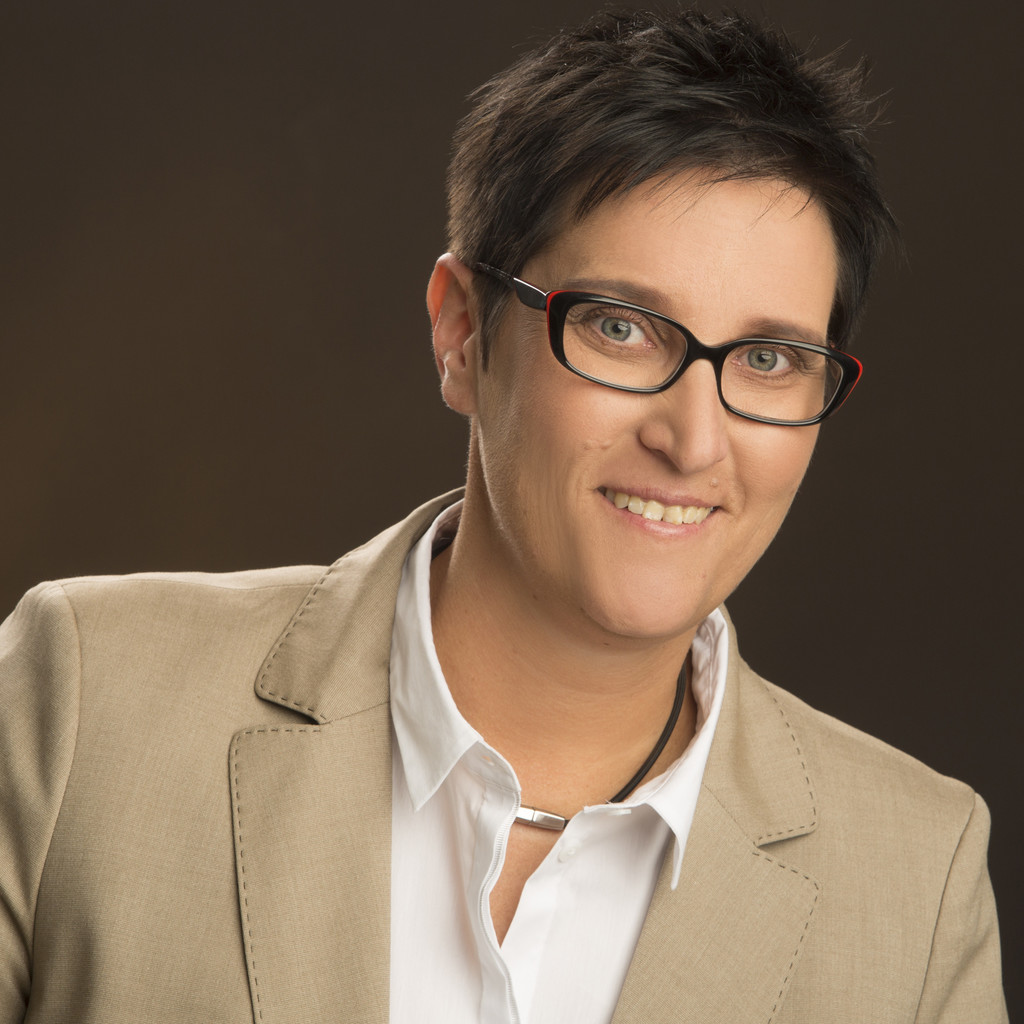 Sandra Wagner's Instagram, Twitter & Facebook on IDCrawl