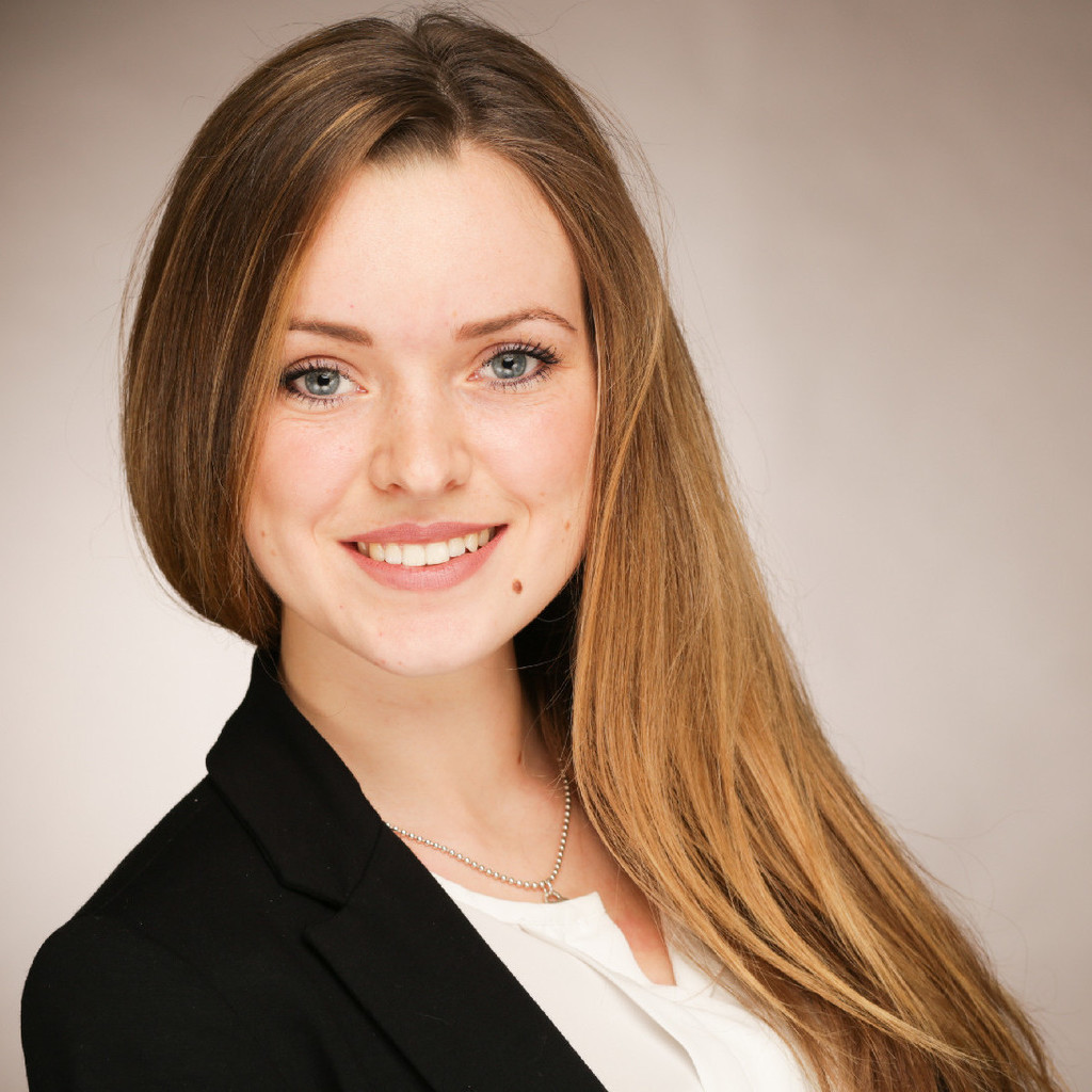 Laura Bugs - Purchase, Payment & Billing - Mercedes-Benz Connectivity ...