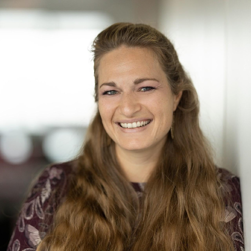 Mag. Alexandra Kaiser - Senior Product Manager - BIPA Parfumerien ...