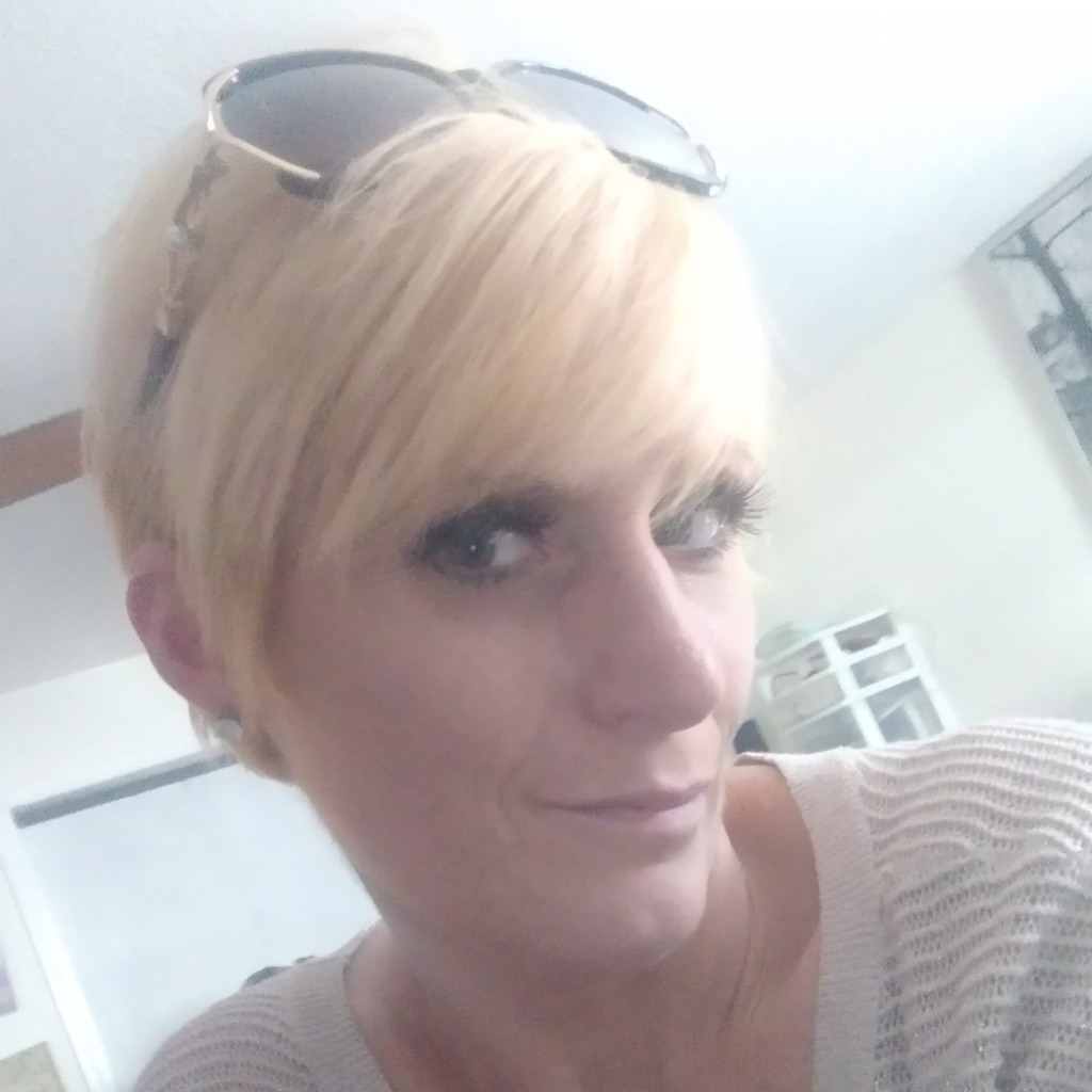 Kim's Kitty Sanctuary Paradise Resuce - Owner/Director - Kim's Kitty ...