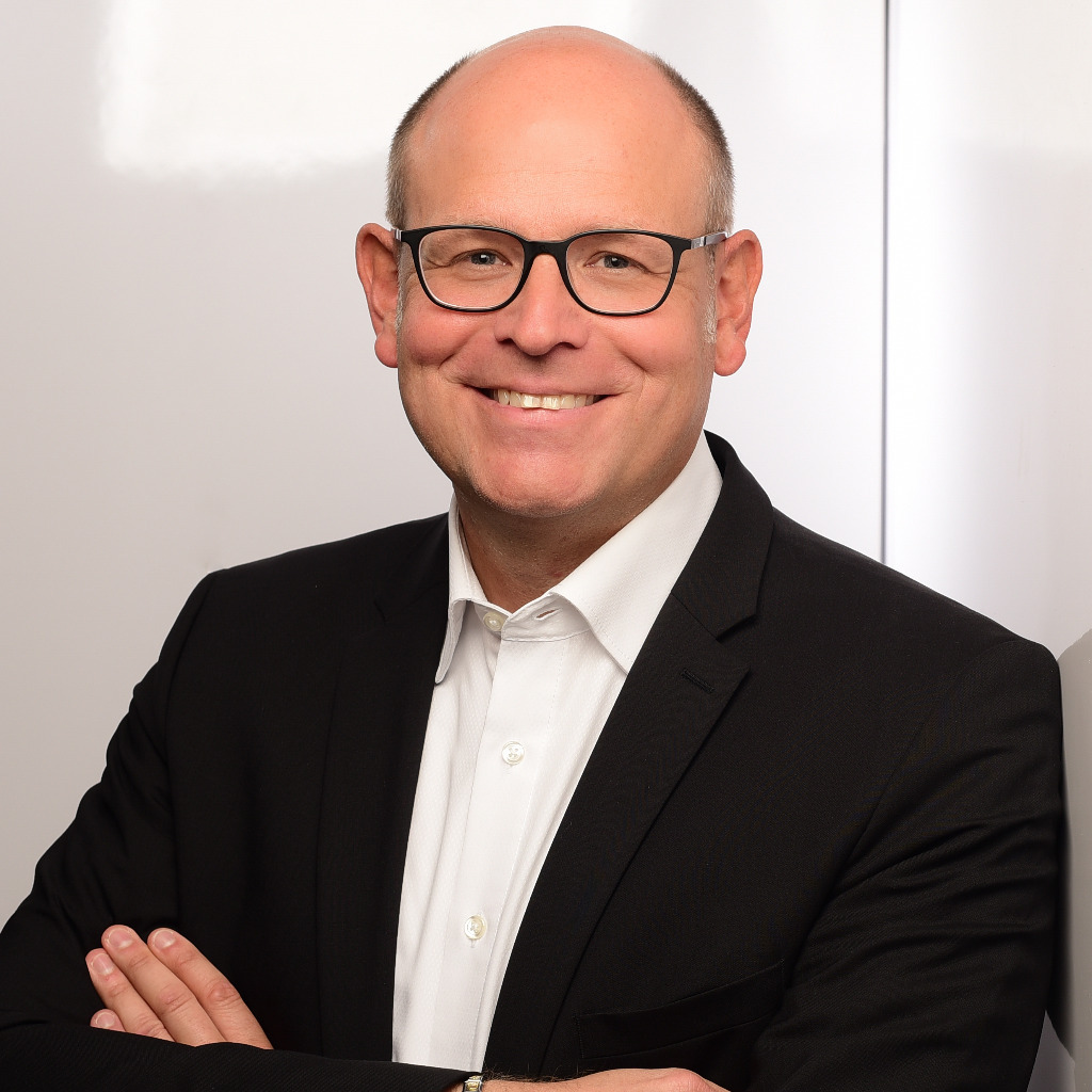 Dr. Michael Kamin - Leitung des Bereichs Finanzen, Managing Director ...