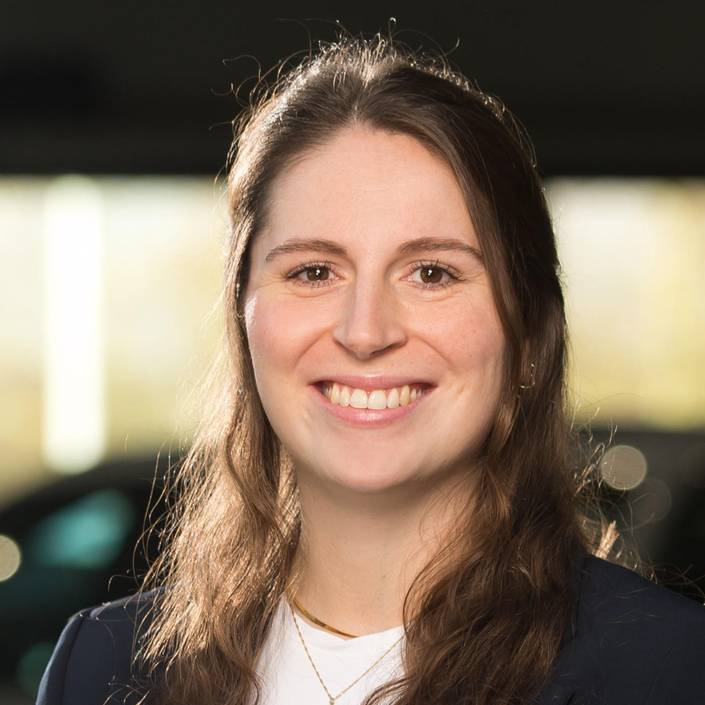 Esther Berger - Marketing - Porsche Zentrum Lennetal | XING