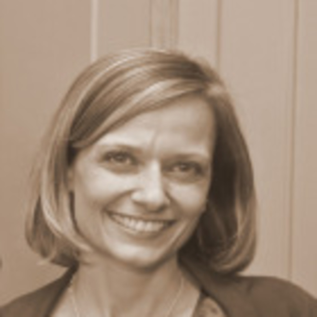 Julia Hunt's Instagram, Twitter & Facebook on IDCrawl