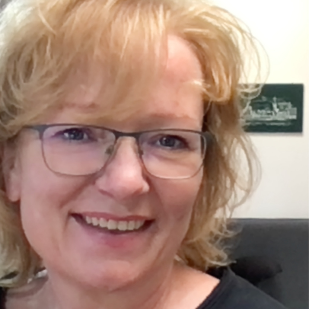 Sabine Hahn - Mediengestalterin - STUDIOeins | XING