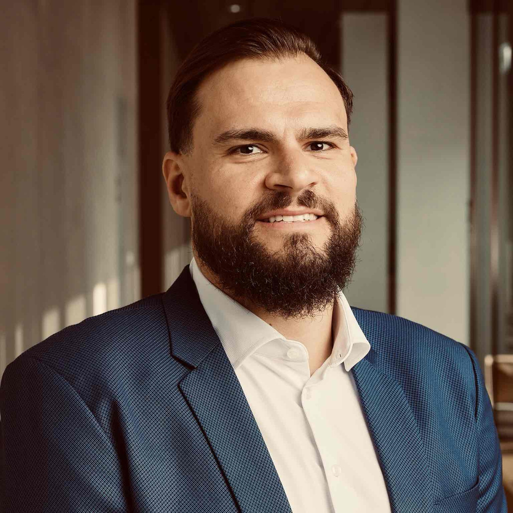 Benjamin Meschke - Business Compliance Officer - PostFinance AG, Bern | XING