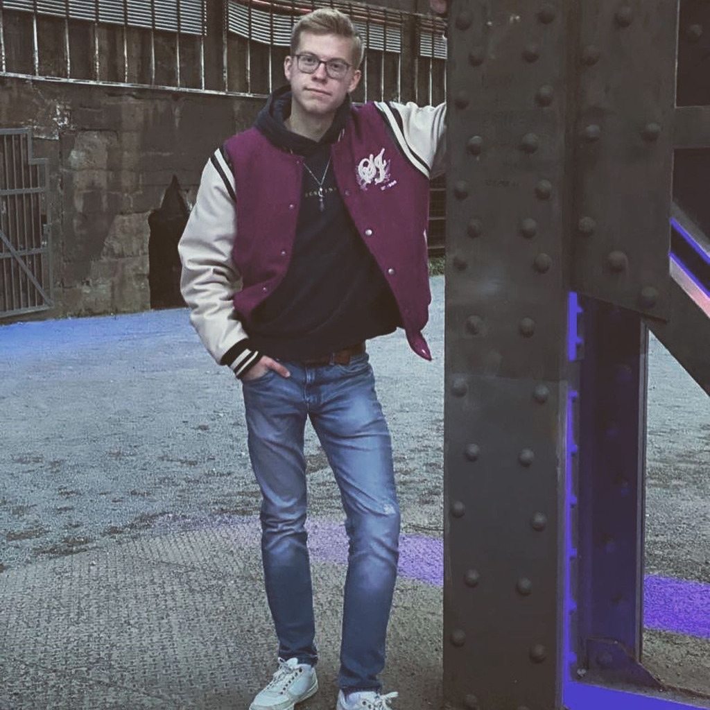 Phil Leon Kersting - Junior Manager Online Entwicklung ...