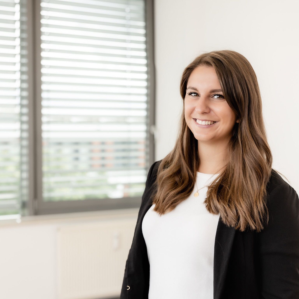 Nadja Bendig - Senior Consultant - Hays | XING