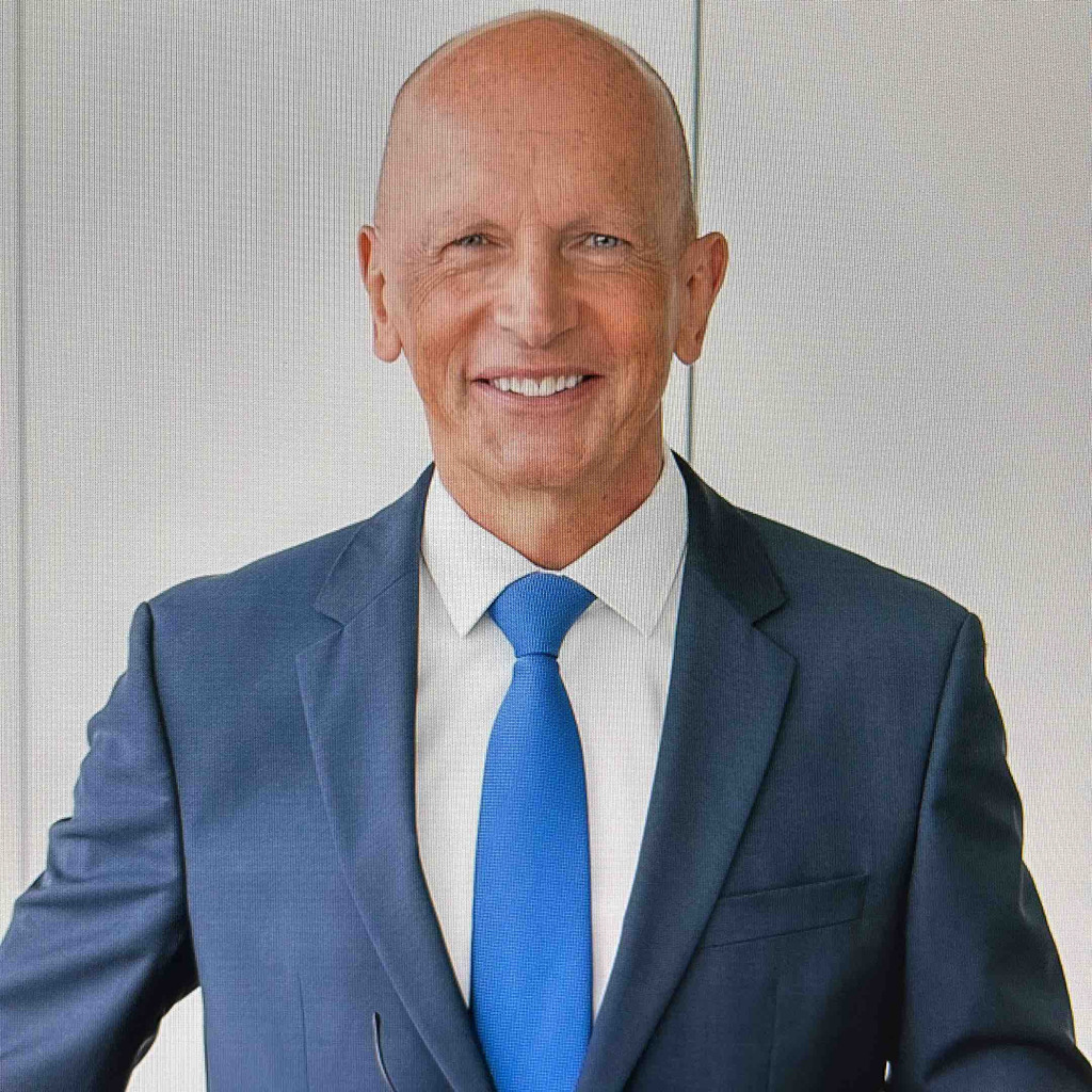 J. Florian Pfaff - Vice President Germany - Lufthansa Cargo AG | XING