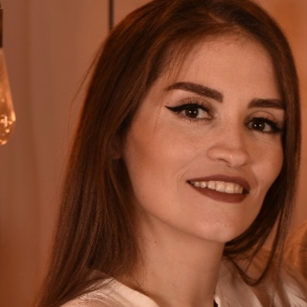 Zeynep Baran-Aygündüz - Recruitment Assistant - Badenoch + Clark (eine ...