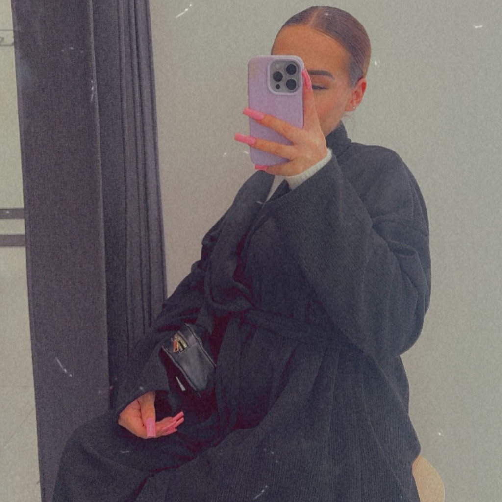 Laura Otterbach - Aushilfe Friseurin - J&M Hair and Beauty | XING