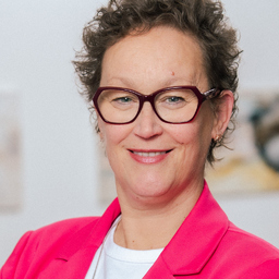 Martina Möller - Interim-Executive / CEO / Business Development ...