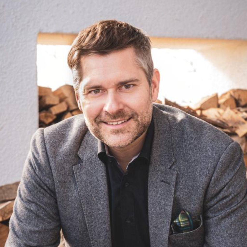 Dennis Huehn - Betriebsleiter - Seminarhotel Lihn | XING