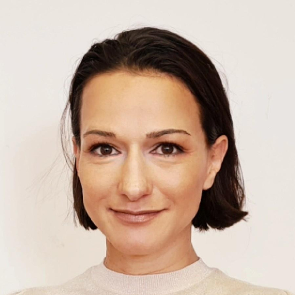 Jasmin Khan - Personal Trainer - Rothof | XING