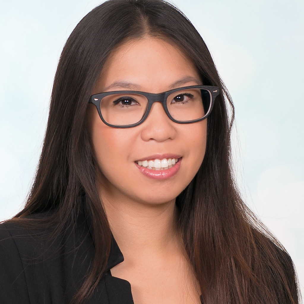 Michèle Hernandez - Verkaufsberater im Bereich Accessoires - Frankfurt Airport Retail GmbH & Co ...