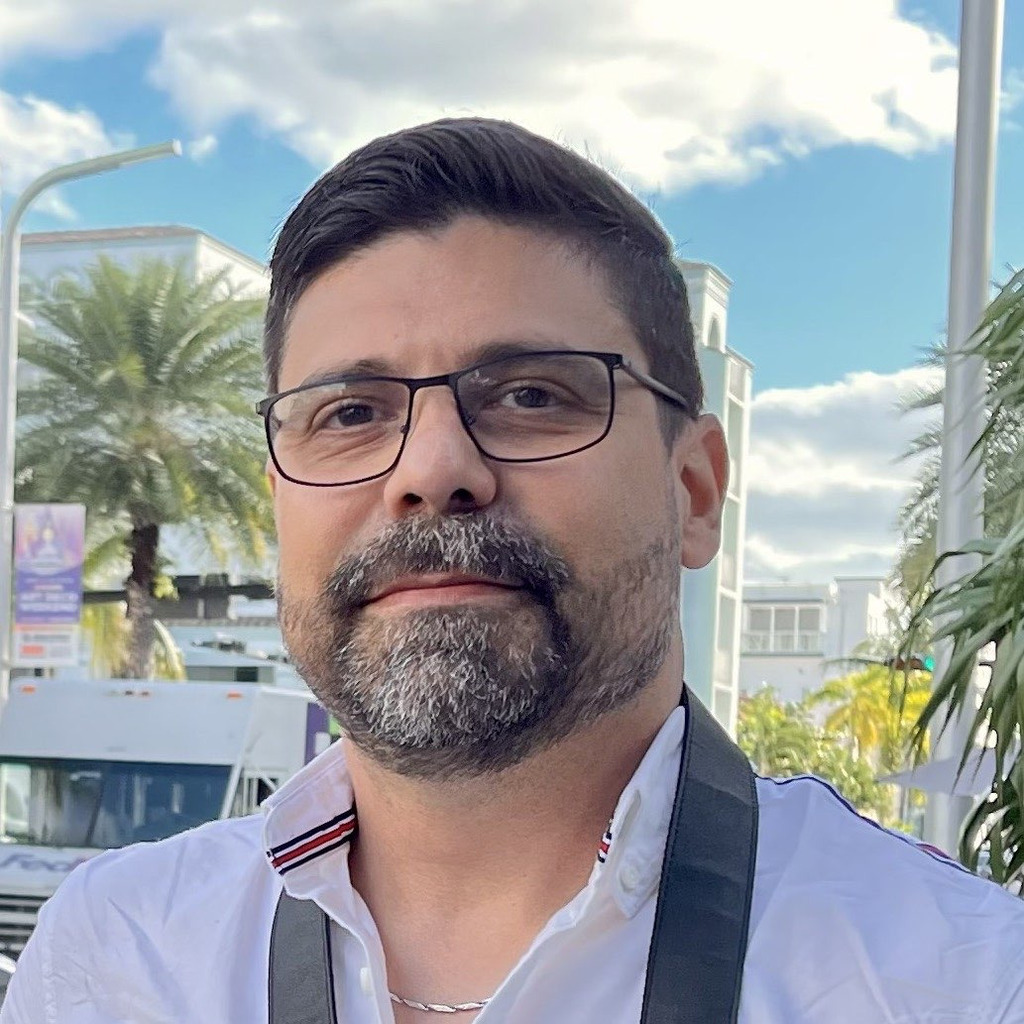 Angelo Favia - Retail Expert - Dyson GmbH | XING