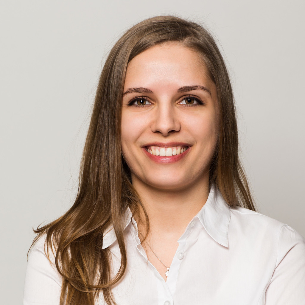 Cynthia Staneker - Business and Management - European College of ...