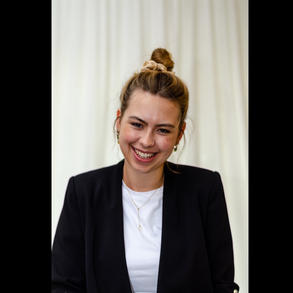 Kira R hle Medien Und Kommunikationsmanagement Hochschule Kira R hle Medien Und Kommunikationsmanagement Hochschule