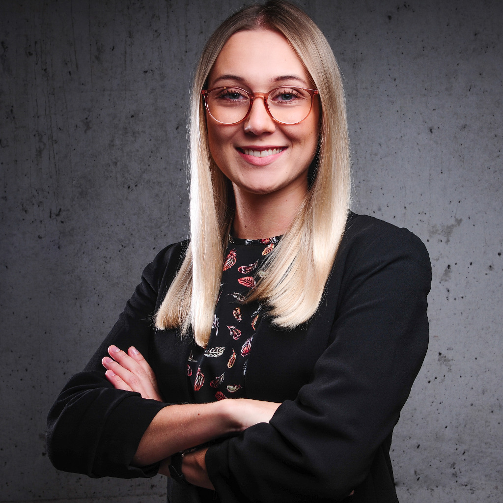 Laura-Christin Bender - Junior CMO Logistics Manager - Boehringer ...