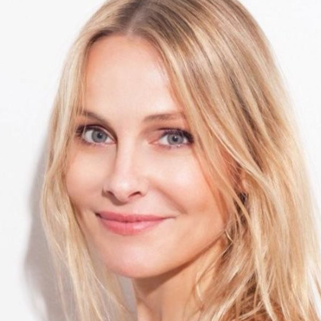 Sarah Bingham's Instagram, Twitter & Facebook on IDCrawl