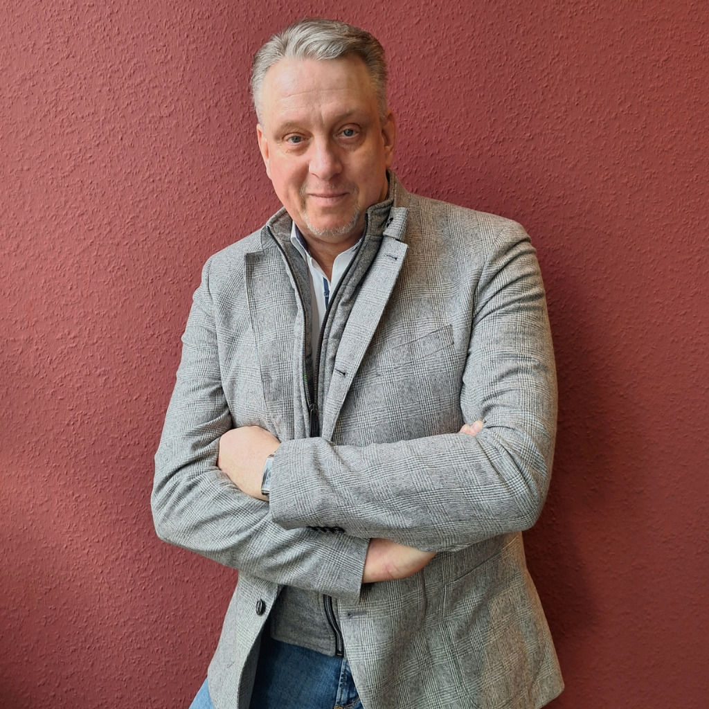 Christian Döhle - Geschäftsführender Gesellschafter - COMPETENCE ...