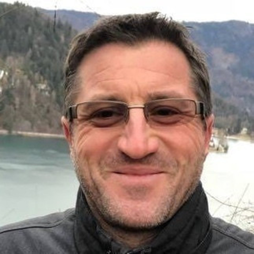 Thomas Thiel - Werksleiter , extrudieren+kaschieren von ...