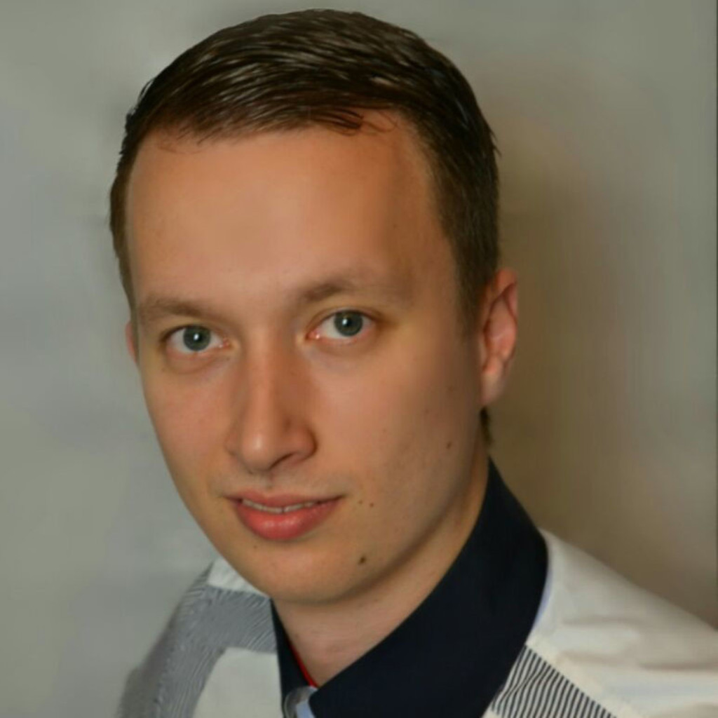 Steve Farkas - Mitarbeiter Pilothalle - Die Gläserne Manufaktur | XING