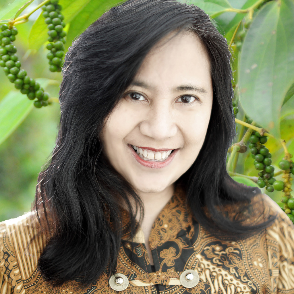 Dwi Anoraganingrum - Fotografin, Angestellte und Dozentin - Indonesia ...