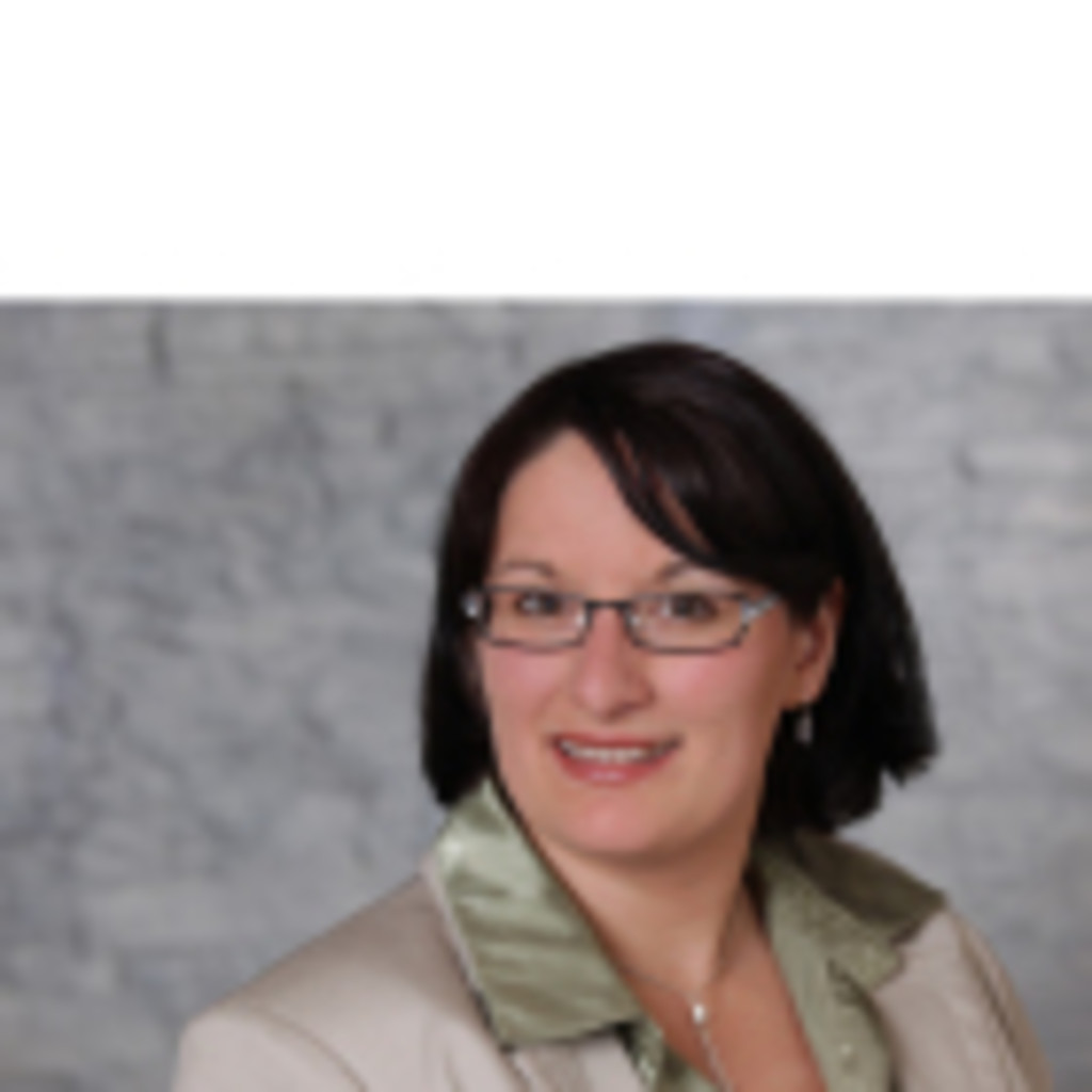 Alexandra Niskios - Pressereferentin SFB 1070 RessourcenKulturen ...