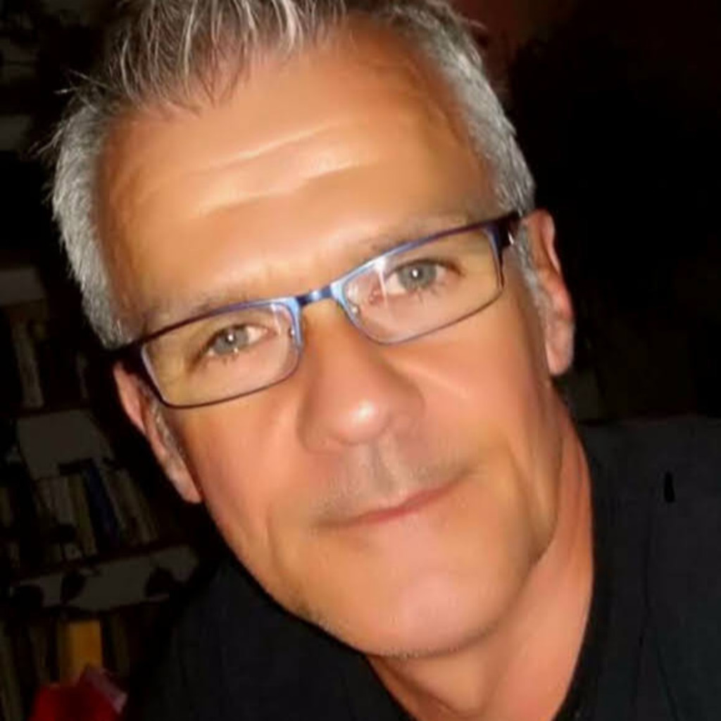 Kai Hackius - LKW Fahrer, Ladekran, Hochkran - Tecto Dachbaustoffe GmbH ...