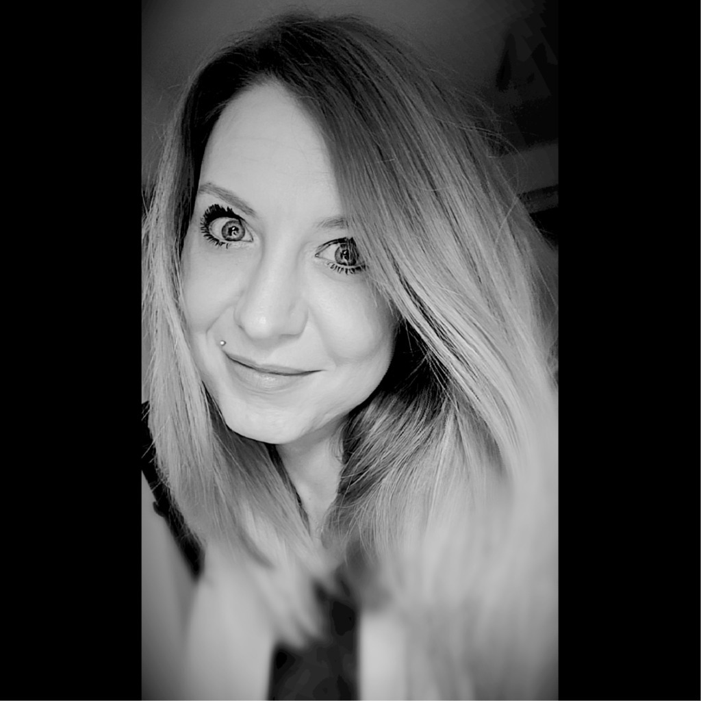 Anna Werner-Bakos - Assistenz der Geschäftsführung - BayWa Bau- und ...