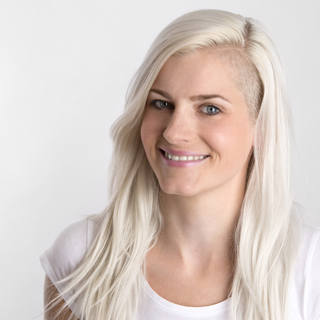 Anja Bauer - Einkäuferin / Disponentin - REVIDERM AG | XING