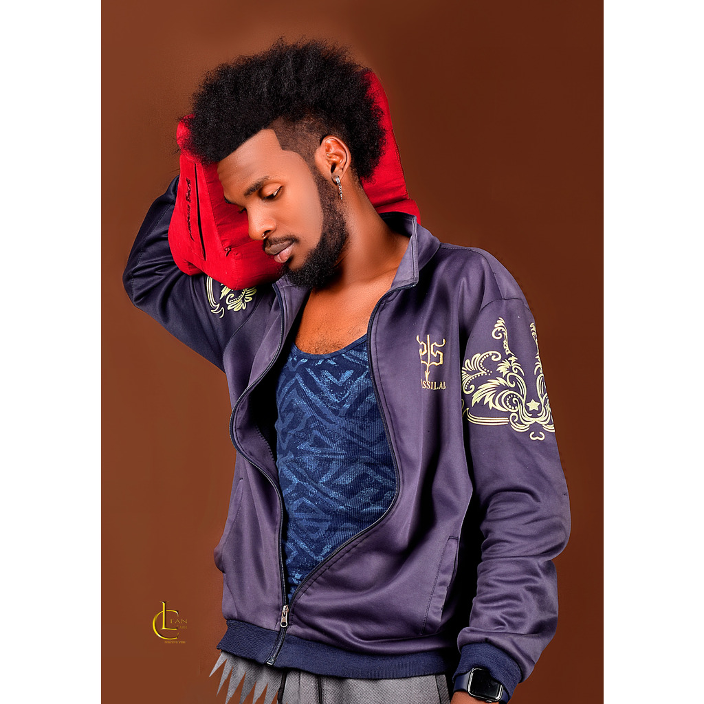 Lonex Omondi - Photographer - Margaret gathiii | XING