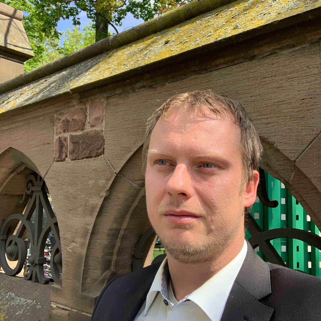 Kevin Simon - Werksleiter - peterbeton Rudolf Peter GmbH & Co. KG Kies ...