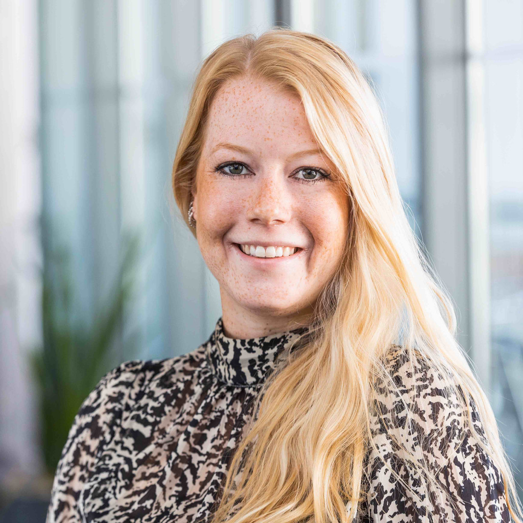 Eileen Maurer - Referentin Finanzbuchhaltung - SCHUFA Holding AG | XING