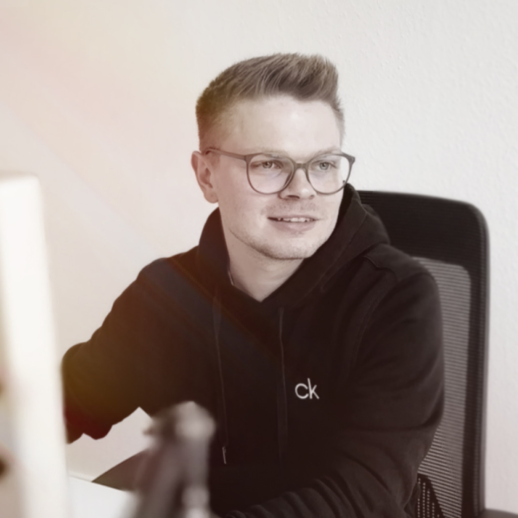 Steffen Hirth - Freelance UI/UX Designer & Webflow Partner - Steffen Hirth | XING
