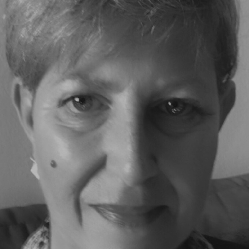 Kirsten Weiss's Instagram, Twitter & Facebook on IDCrawl