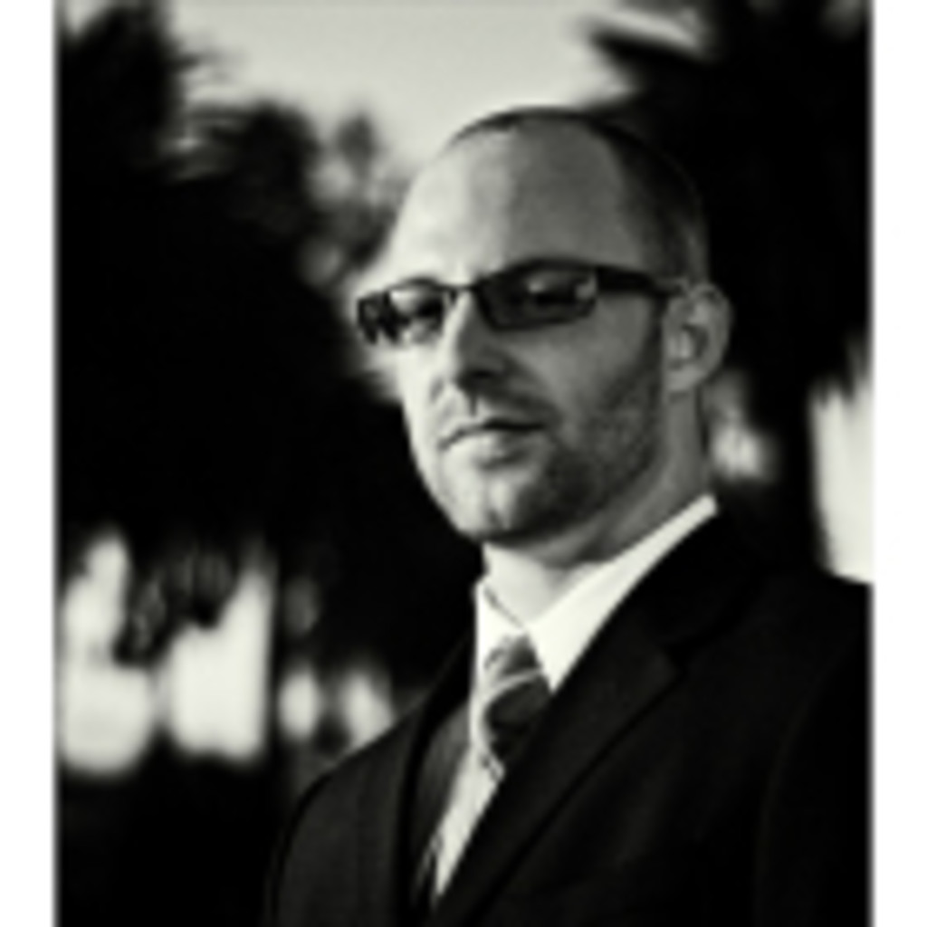 Tom Hetzler - Debt Rating Analyst - Deutsche Bank | XING