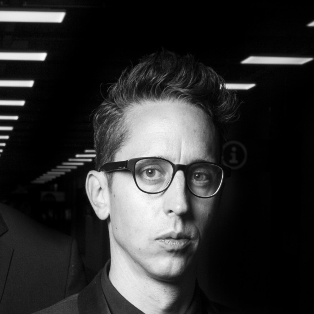 Dr. David Weibel - Geschäftsführer - w hoch 2 GmbH | XING