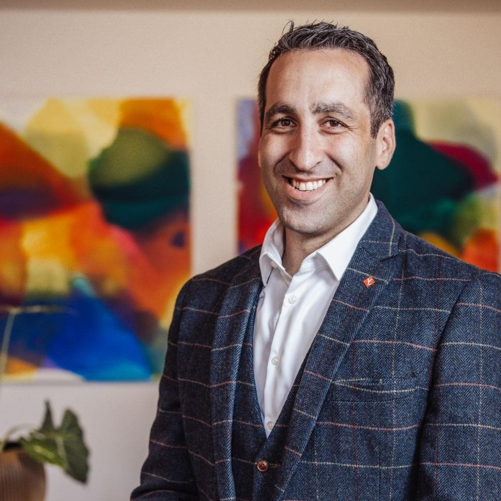 Sebastian Heitmann - Gastgeber & Hoteldirektor - Von Landsberg | XING