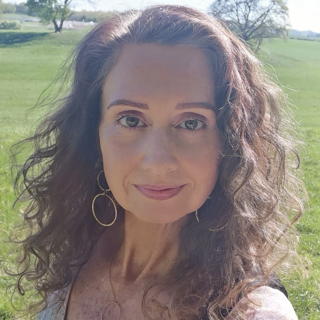 Lydia Schwarz's Instagram, Twitter & Facebook on IDCrawl