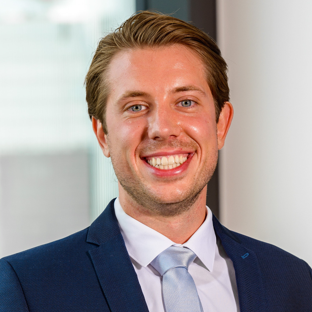 Marc-Daniel Halbgewachs - Associate Partner - McKinsey & Company | XING