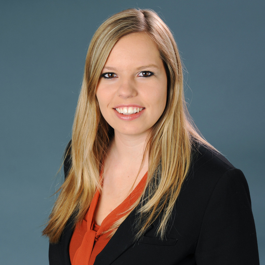 Andrea Kramer - Leiterin Finanzbuchhaltung & Controlling - Fischer ...