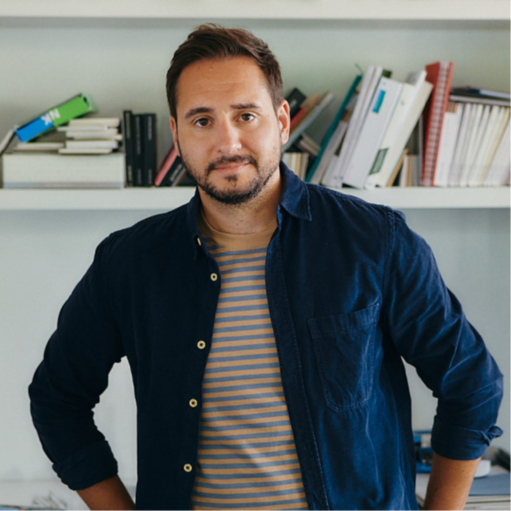 Thomas Korell - Founder & Creative - papa tom – Identity Studio | XING