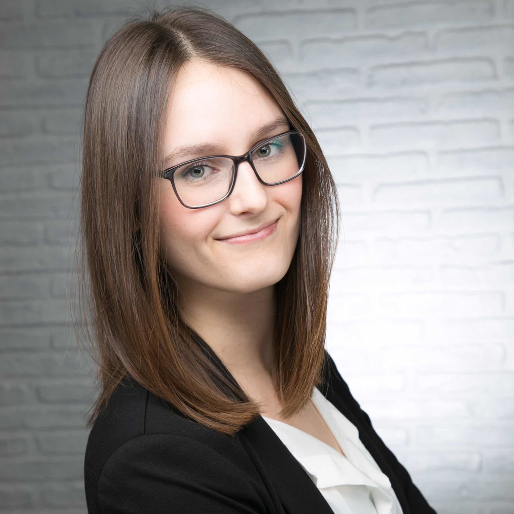 Laura Walter - Team Leader Quality Assurance - Sunfire GmbH | XING