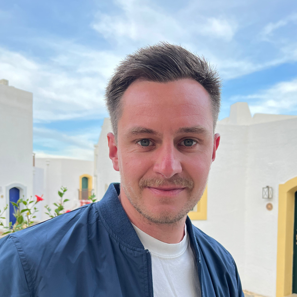 Christian Loos - Head of Product Management - Komax Taping GmbH & Co ...