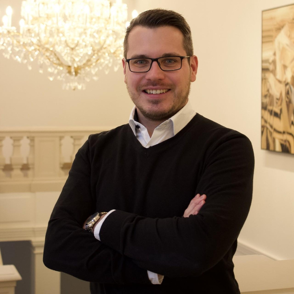 Paul Rother - Rooms Division Manager - Hotel Taschenbergpalais ...