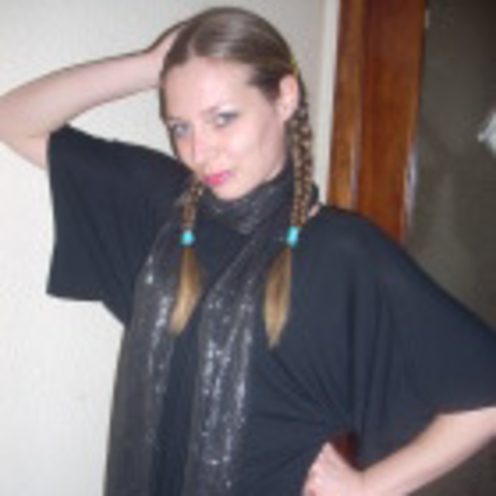 Tania Rico Ugart - Manipuladora de cadena de montaje y embaladora ...